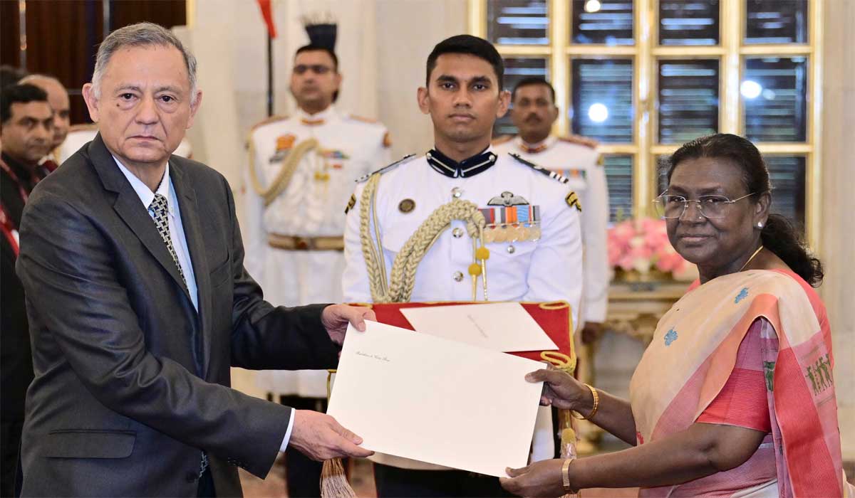 Envoys present credentials to the President of India at Rashtrapati ...